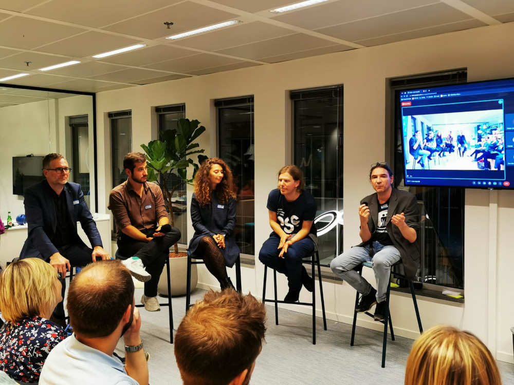 Breaking the Silos: Hybrid & Remote Work in Tech – 26 October 2022 ... Breaking the Silos: Hybrid & Remote Work in Tech – 26 October 2022 ...
